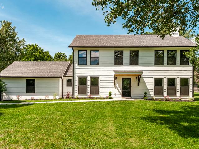 628 Vaughans Gap Rd