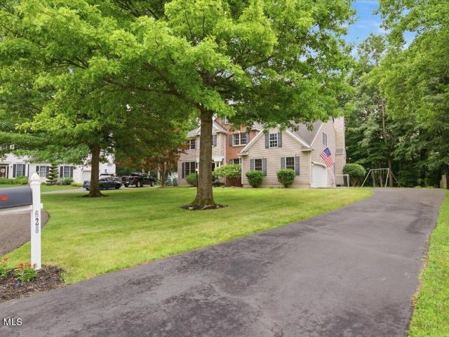 628 Vanderlyn Lane