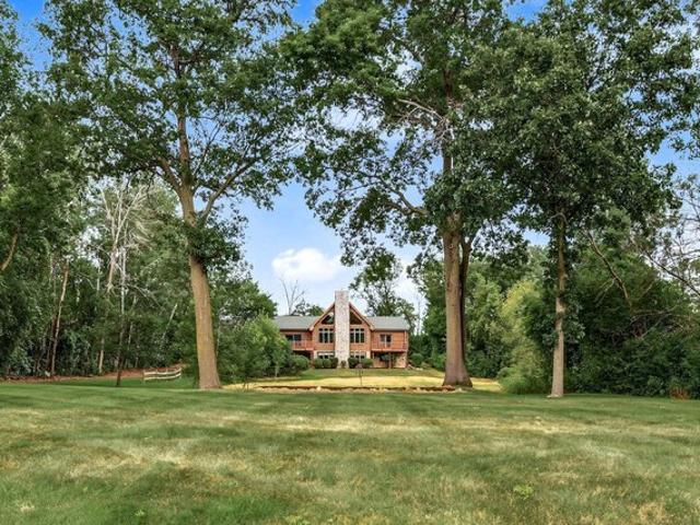 6294 Otter Lake Rd, Lino Lakes, MN 55110