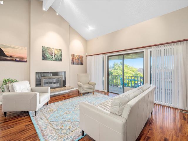 6296 Belmont Way, West Linn, OR 97068 | MLS #660457 | Compass