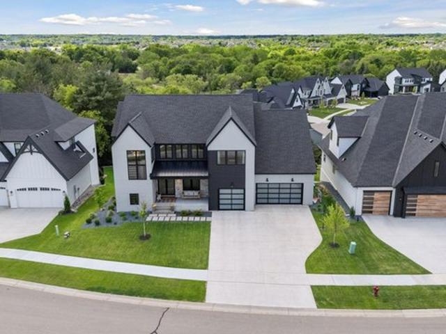 6297 Yuma Ln N, Maple Grove, MN 55311