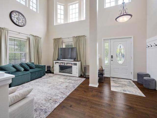 6290 Murifield Drive