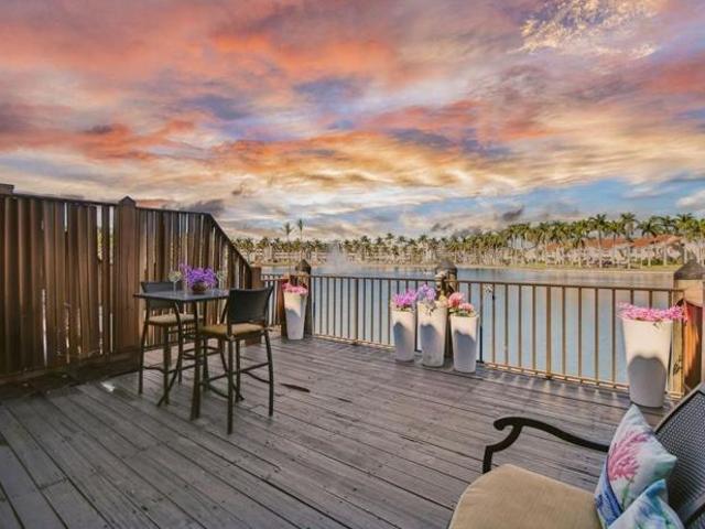 6290 Bahia Del Mar Cir #14, Saint Petersburg, FL 33715