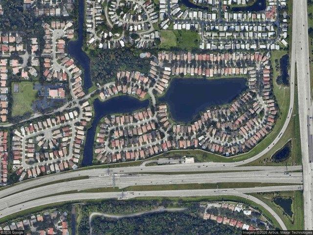 6292 NW 40th Ave, Coconut Creek, FL 33073