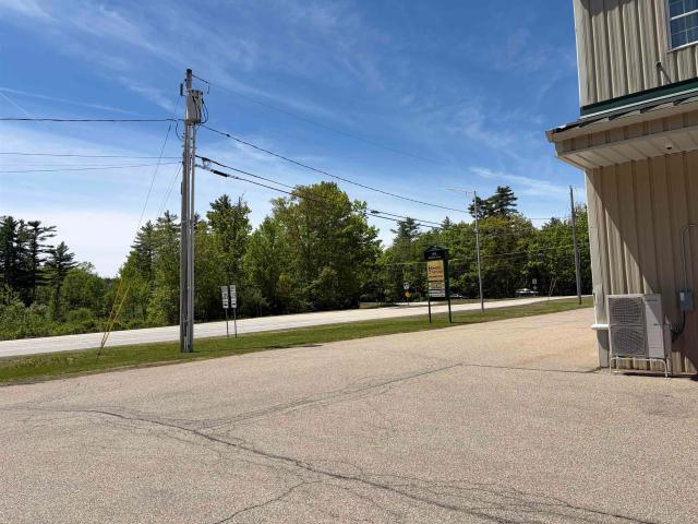 629 Calef Highway