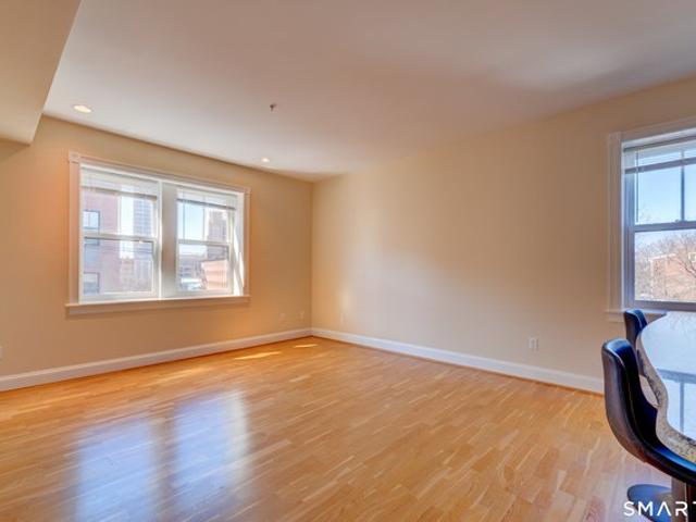 629 Chapel St Unit 4A, New Haven, CT 06511