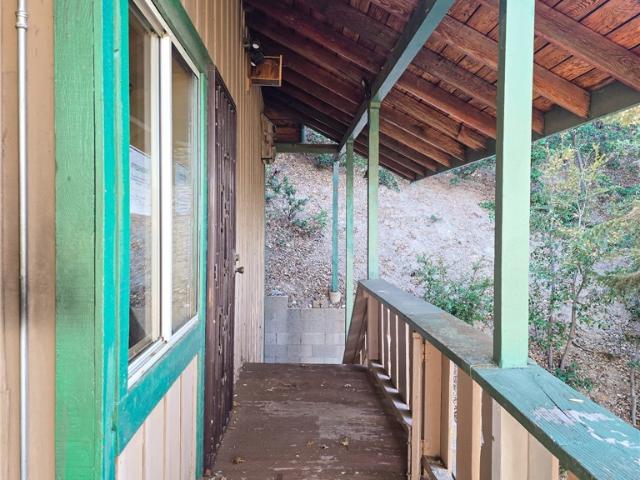 629 Chateau Dr, Crestline, CA 92325 | MLS #CV25256