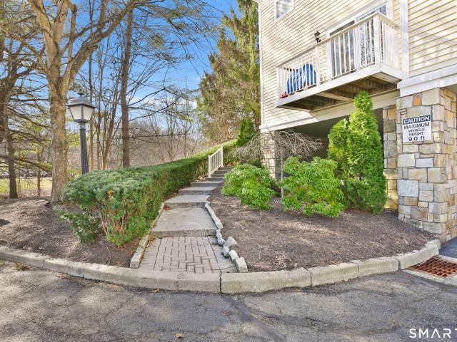 629 Danbury Rd, Unit 43, Ridgefield, CT 06877 | Compass