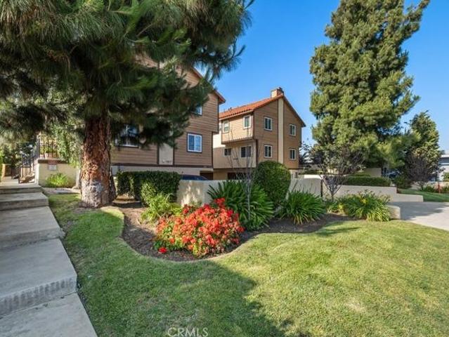 629 E 219th St #7, Carson, CA 90745