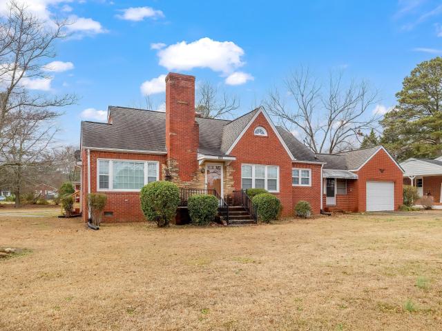 629 E Main St, Clayton, NC 27520 | MLS #10141 | Compass