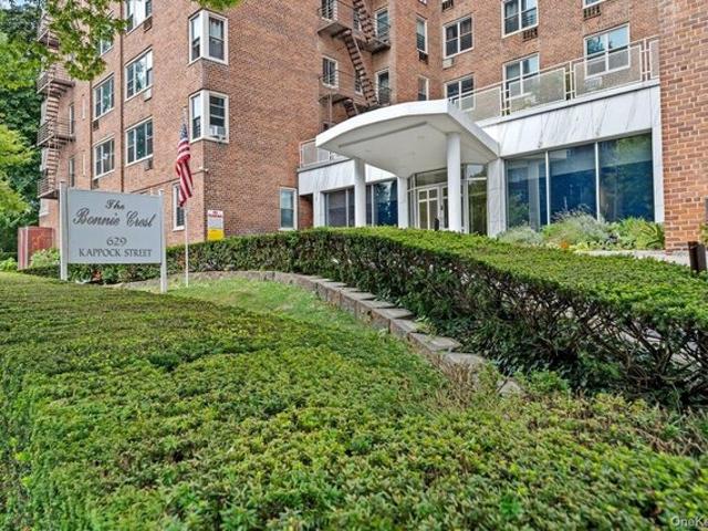 629 Kappock St Apt 7N, Bronx, NY 10463