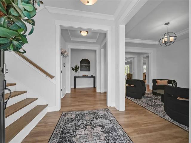 629 Hayes DR
