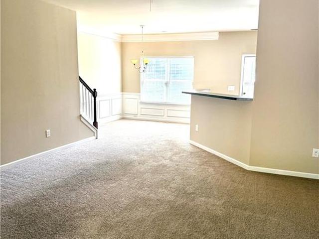 629 Oakside Place