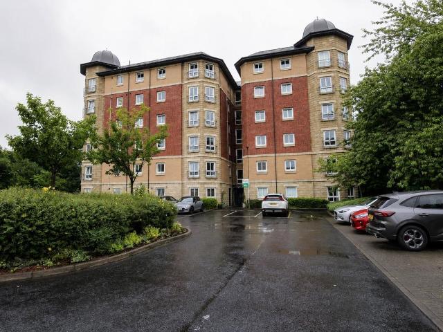 6/29 St. Clair Road, Edinburgh EH6, 2 bed flat to rent, £1,495 pcm | PrimeLocation