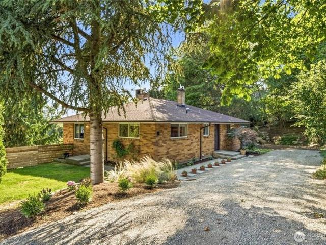 629 SW 3rd Pl, Renton, WA 98057
