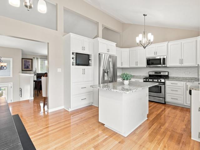 629 Poplar Avenue