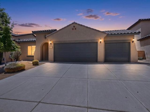 629 Palo Alto Dr NE, Rio Rancho, NM 87124