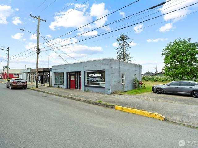 629 Park Street