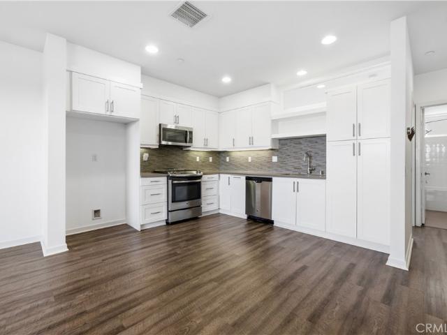 629 W 17th