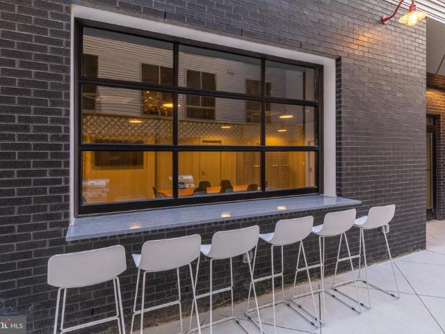 629 W Girard Avenue # 507