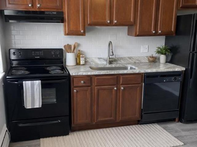 629 W Maple Road # 15