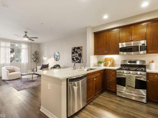 629 Traction Avenue 312