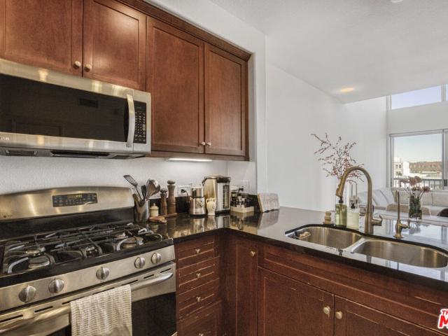 629 Traction Avenue 412