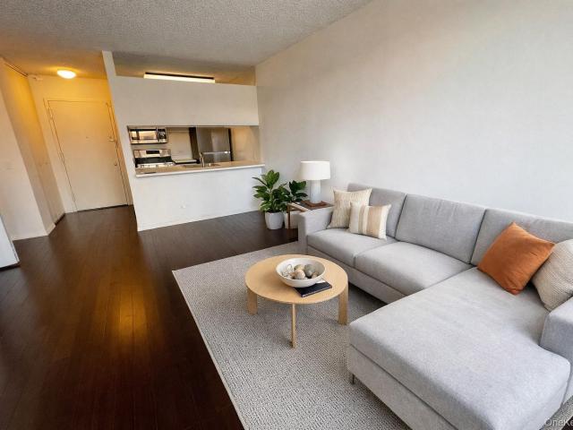 62 54 97th Place, Unit 4G