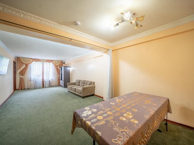 62 59 th Street 4N