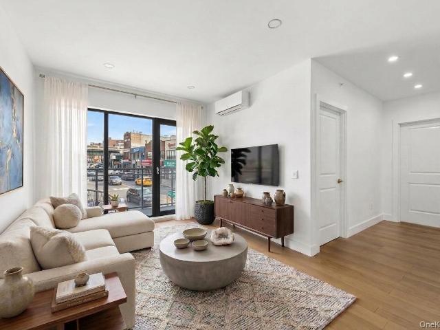 62 96 Woodhaven Boulevard, Unit 6I