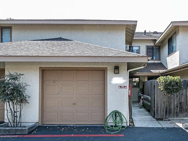 62 Village Circle Dr, Lompoc, CA 93436
