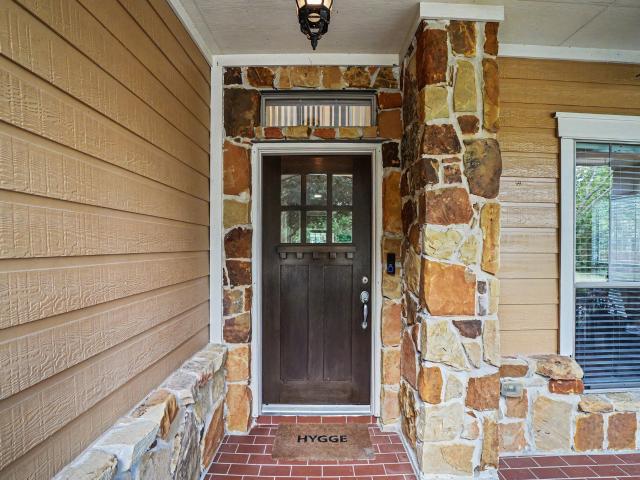 62 W Tapestry Park Circle