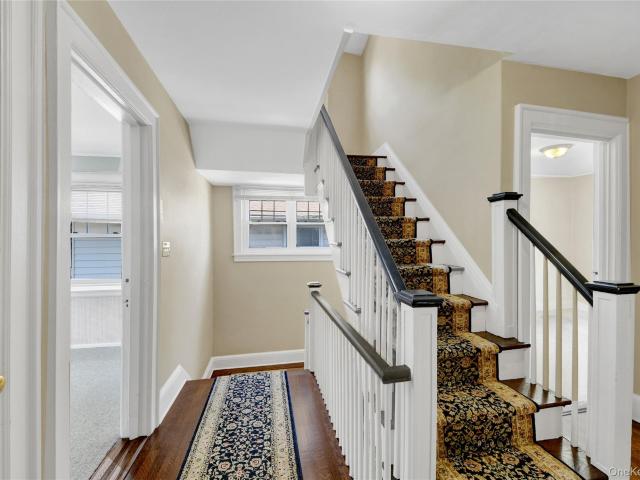 62 Waller Avenue