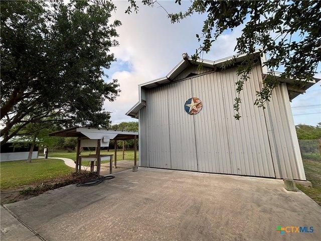 62 Wilburn Rd, Port O'Connor, TX 77982