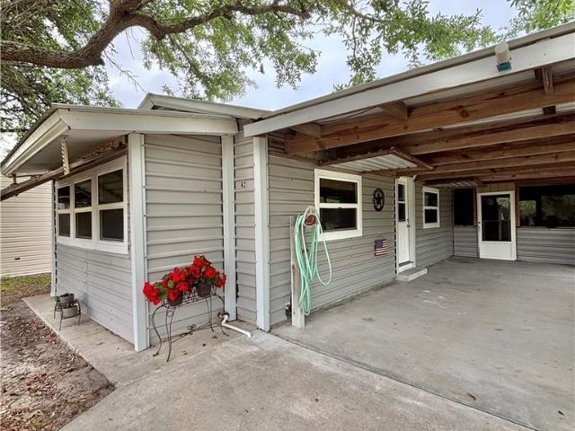 62 Wilburn St, Port O'Connor, TX 77982 | MLS #611617 | Compass