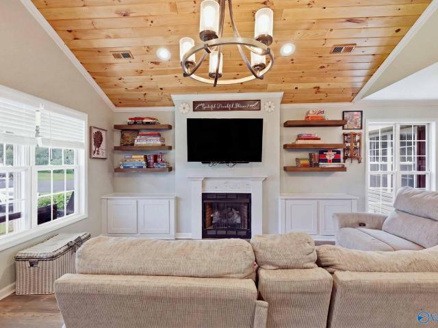 62 Willow Wood Lane