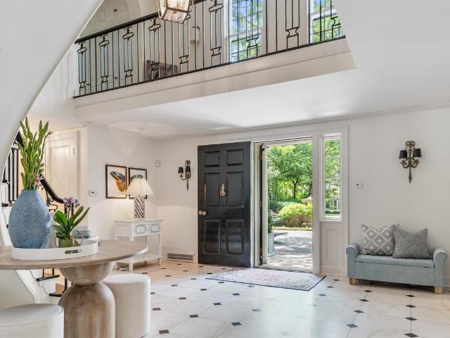62 Woodley Road