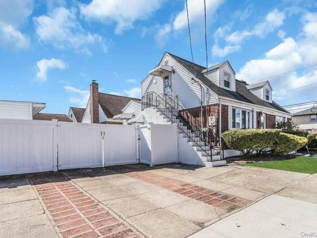 62 ash Street
