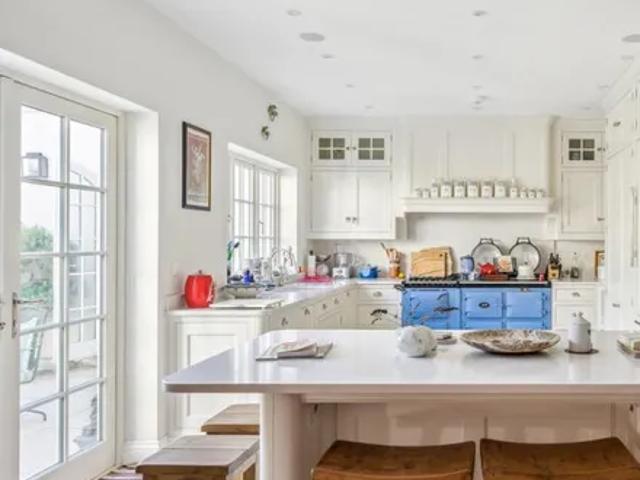 62 Archway Street, London, SW13 0AR, United Kingdom | 5 bed townhouse for rent #165436802 | Rentberry