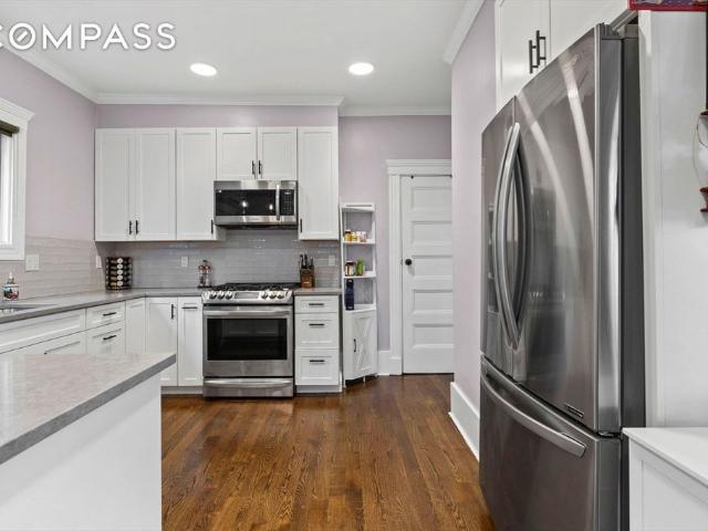 62 Atherton Rd A, Brookline, MA
