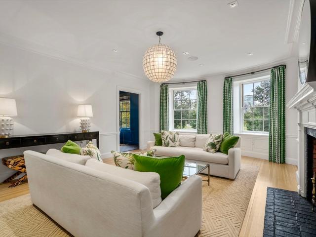 62 Beacon St, Unit 3, Boston, MA 02108 | MLS #73493