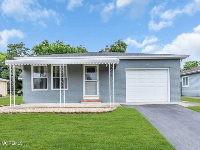 62 Biabou Dr, Toms River, NJ 08757