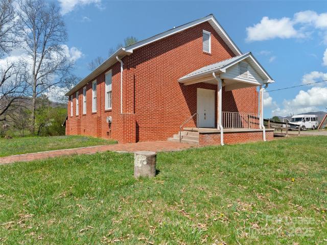 62 Birdsong Trail