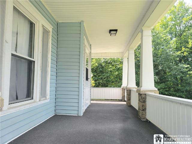 62 Camp Street