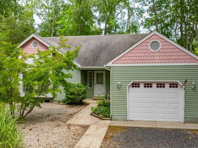 62 Cape Woods Rd, North Cape May, NJ 08204