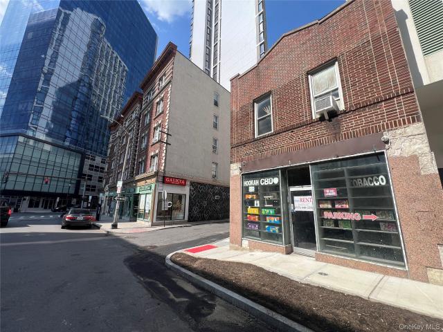62 Centre Avenue