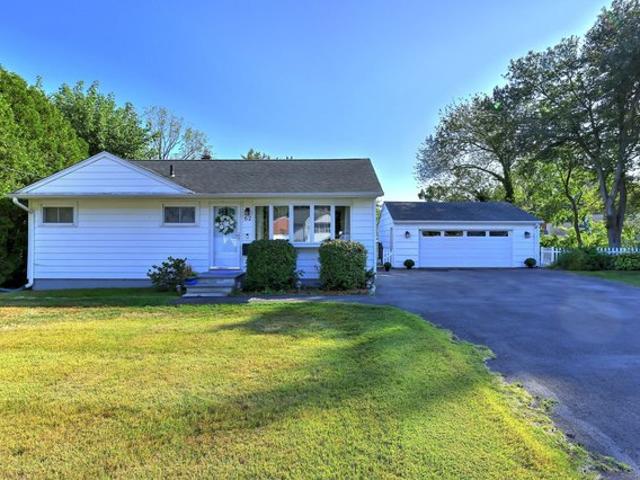 62 Contact Dr, West Haven, CT 06516