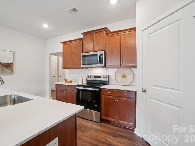 62 Cora View Trail