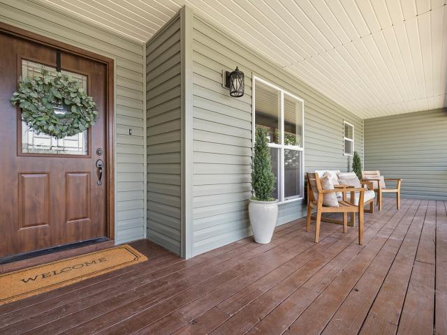 62 Clear Cove Drive