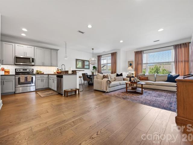 62 Dillingham Road